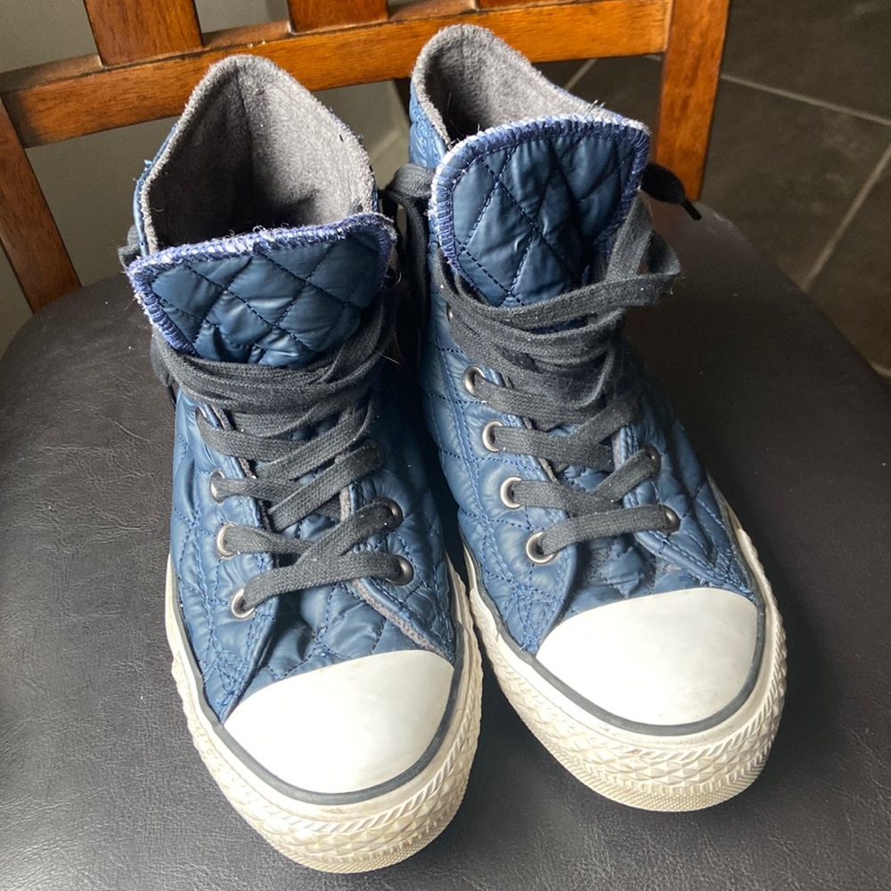 Dark Blue Converse - Gem